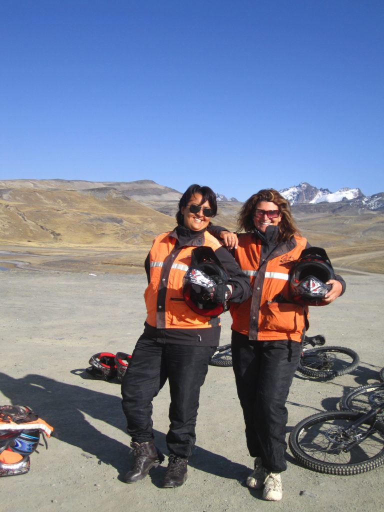 The world's most dangerous bike ride! - Travelletto